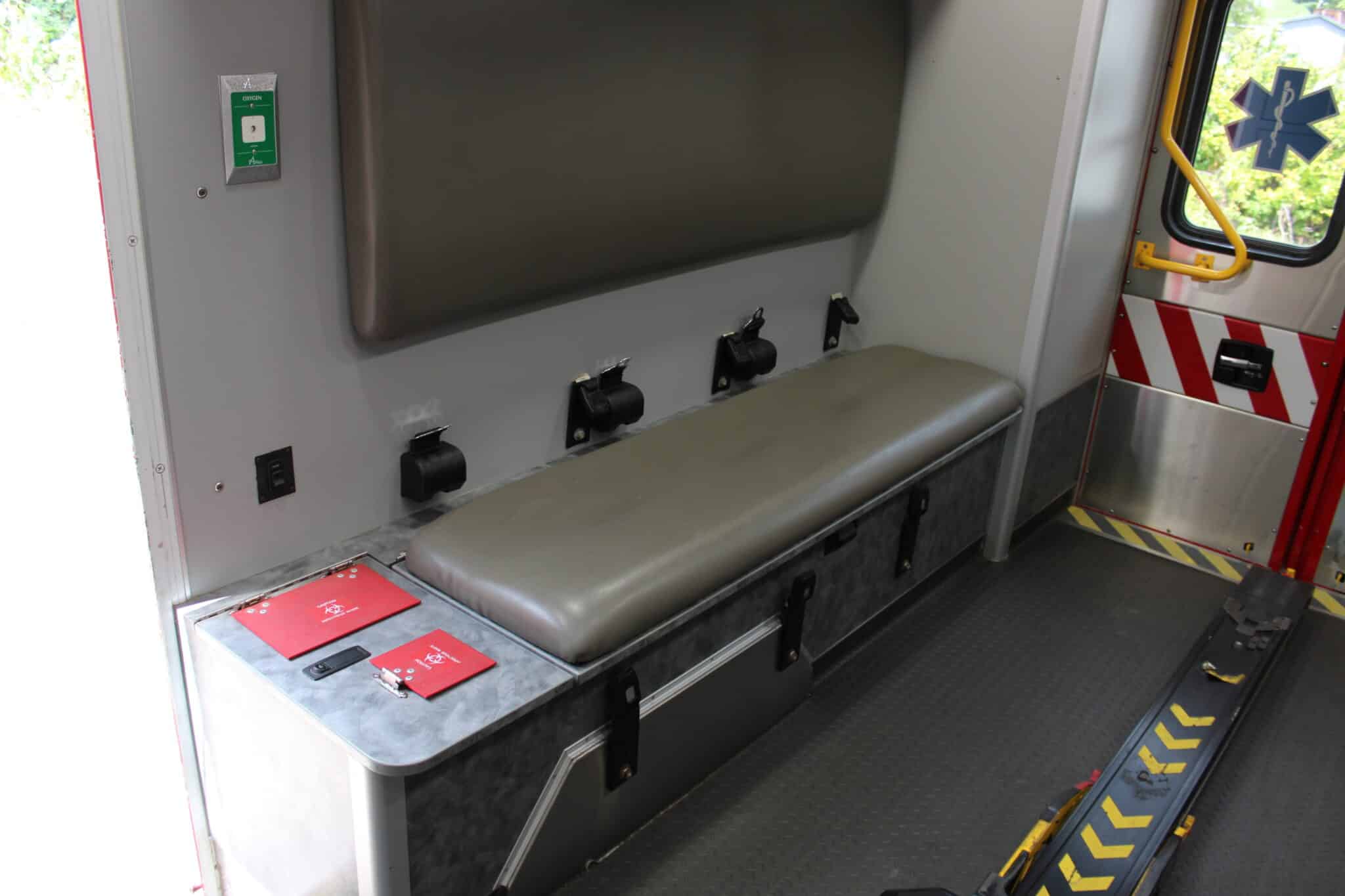 2018 Chevy 3500HD Gas 6.0 Engine Wheeled Coach Ambulance With Stryker ...